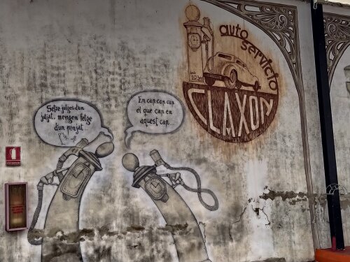 Setze jutges d'un jutjat mengen fetge d'un penjat | PCCD